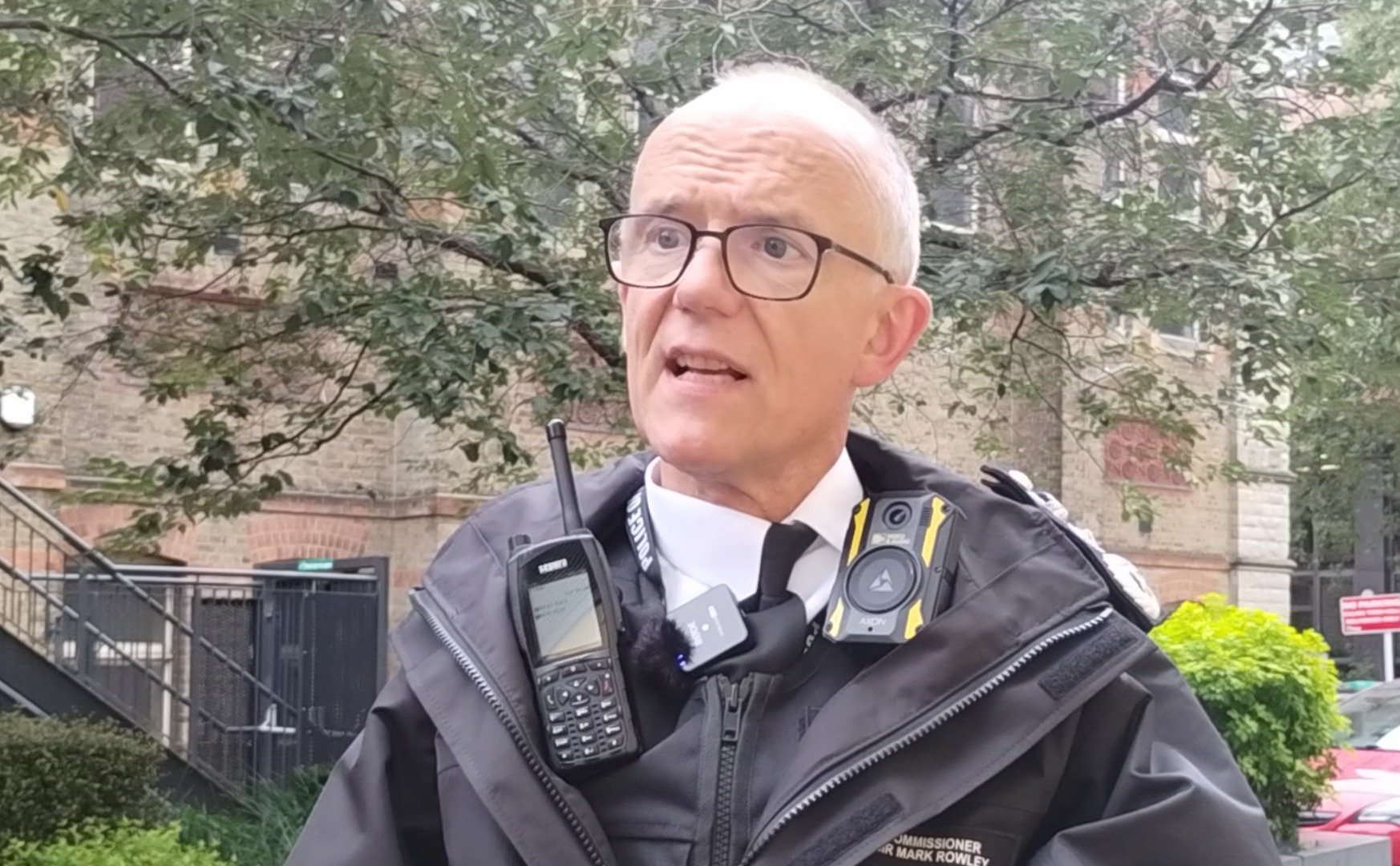 Met Police and City Hall in joint call for mobile industry to help cut ...