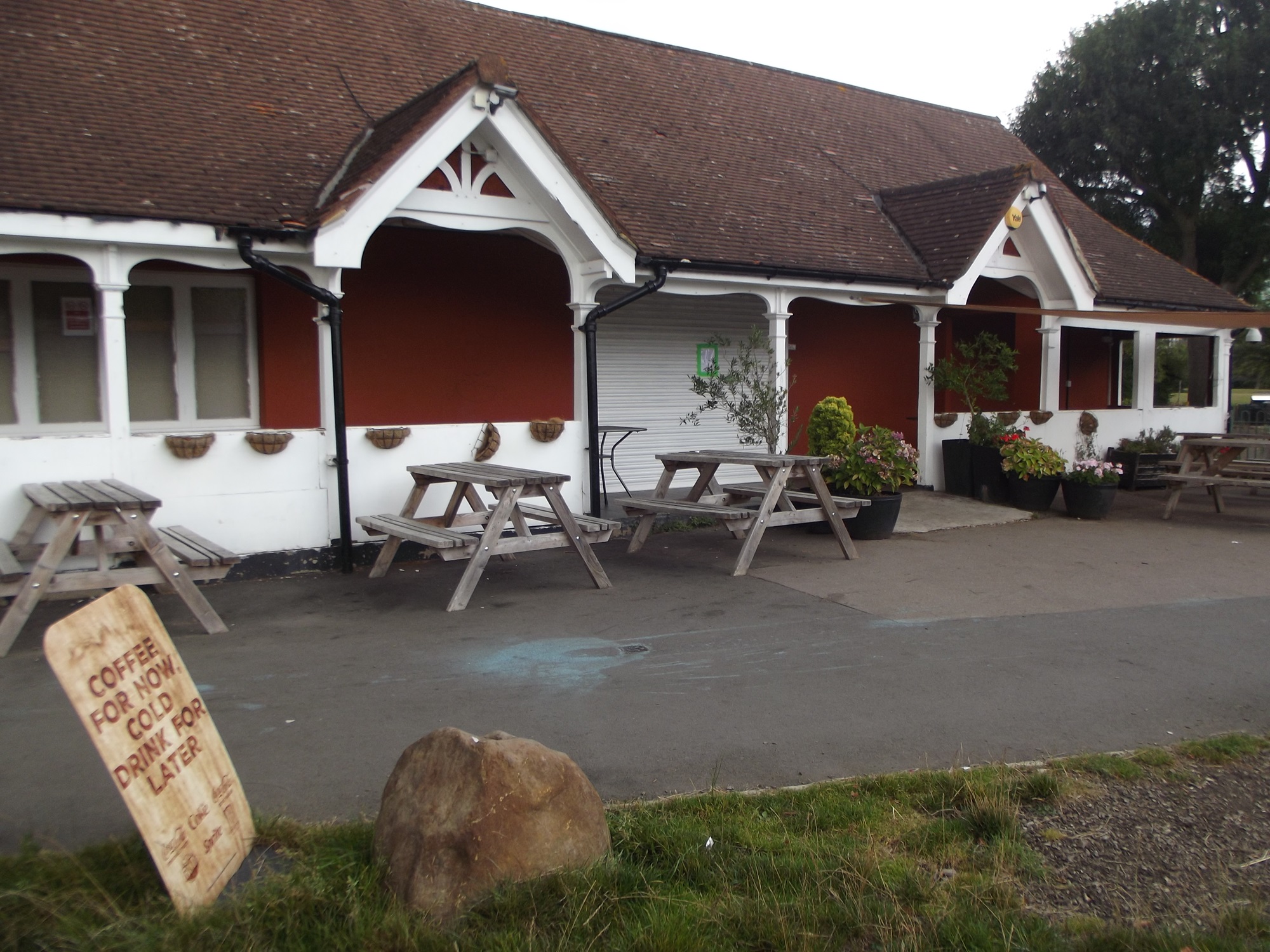 Council agrees lease of Town Park's pavilion to soft play operator ...