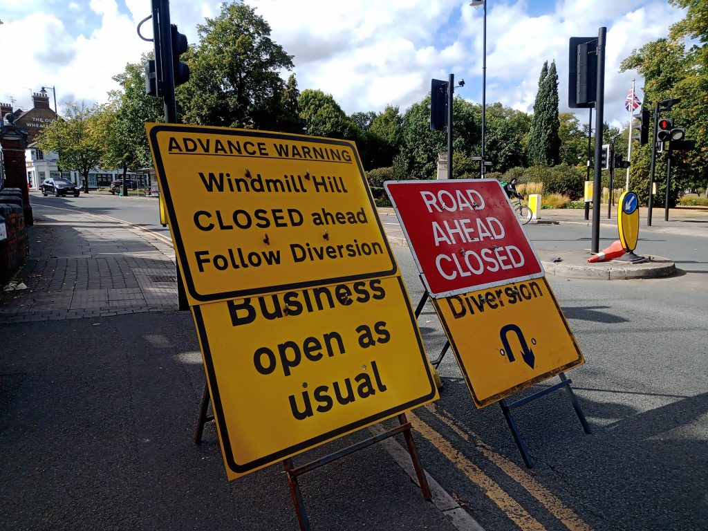Windmill Hill road closure continues as Thames Water fail to show up ...