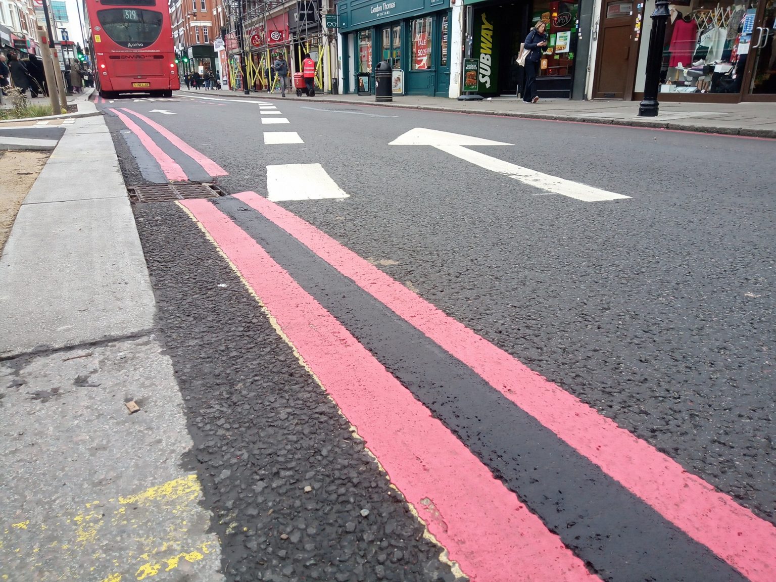 Enfield Town bus lane back in force after 'red route' installation ...